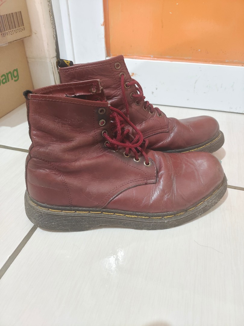 Dr. Martens High (Docmart) original, Fesyen Pria, Sepatu , Sepatu Boot ...