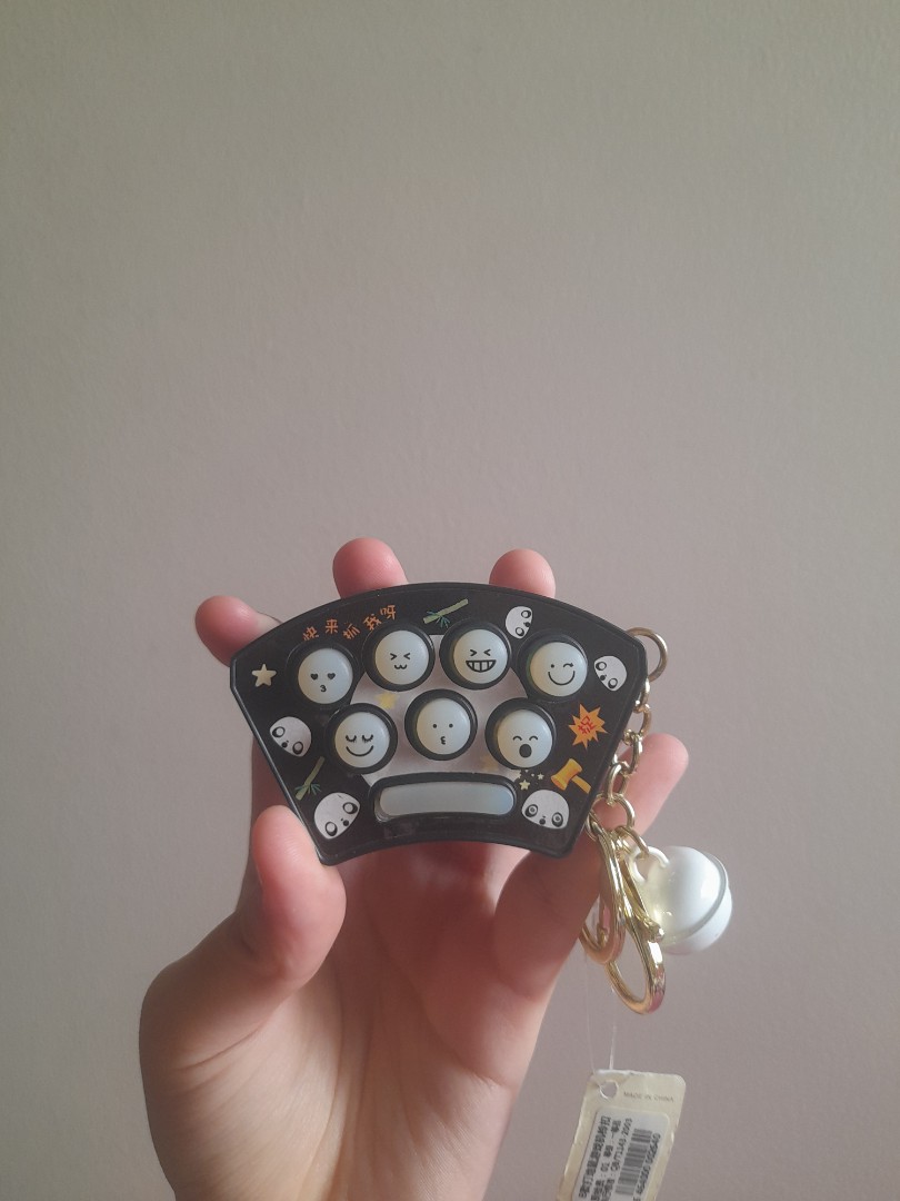 Fidget toy press mini keyboard toy keychain no sounds cute black ...