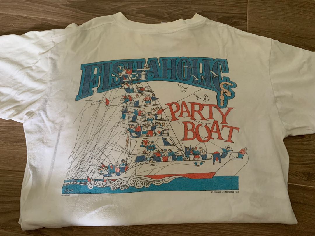 fishaholic tee (insane graphic), Men's Fashion, Tops & Sets, Tshirts ...