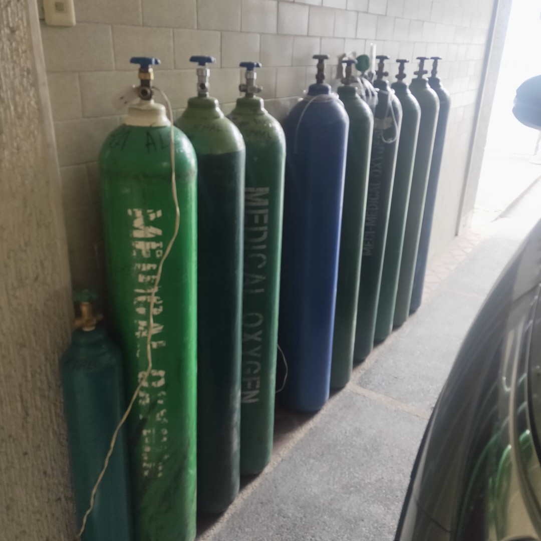 Medical Oxygen Tanks 50 lbs., Health & Nutrition, Medical Supplies ...