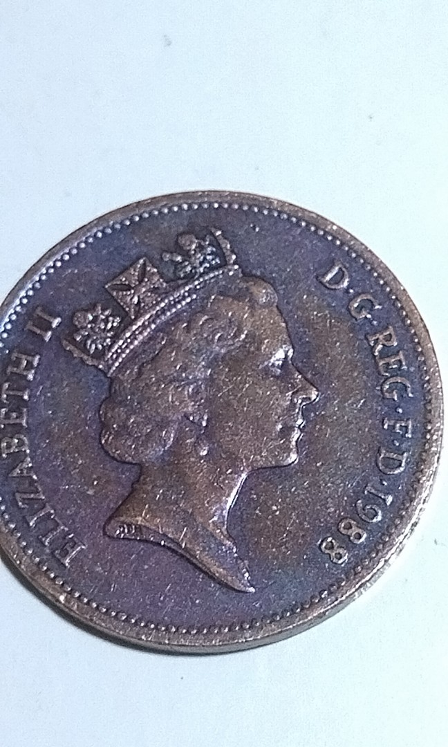 Queen Elizabeth II 1988 Beautiful Toned Rare Coin, Hobbies & Toys ...