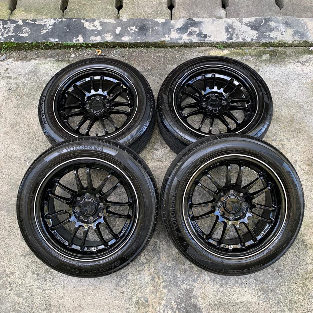 RE30 15 inch sport rim Alza tyre 70%, Auto Accessories on Carousell