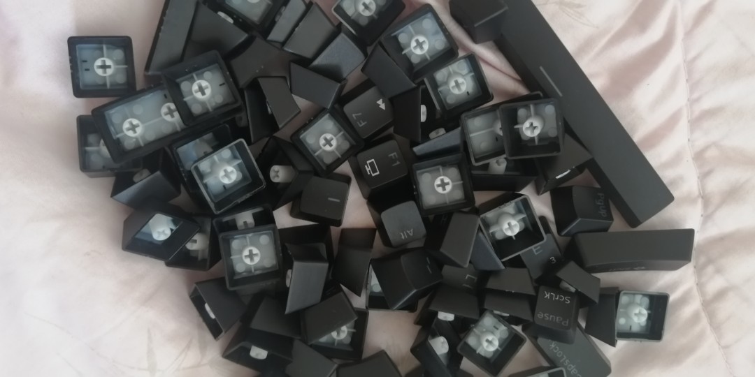 RK 84 stock keycaps black (never used), Computers & Tech, Parts ...