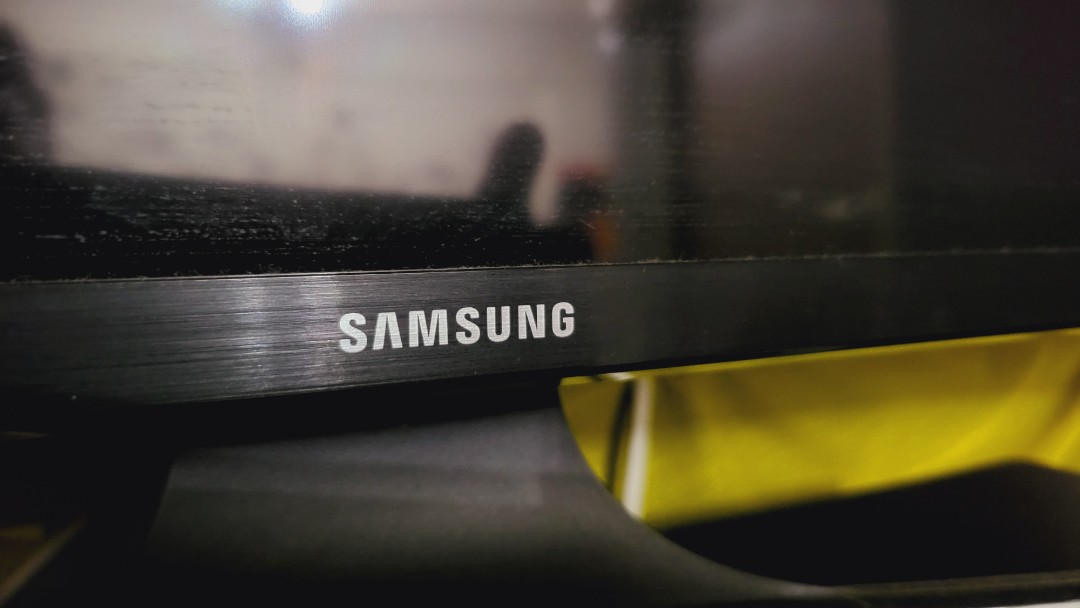 Samsung 49" curve UHD 4K tv, TV & Home Appliances, TV & Entertainment ...