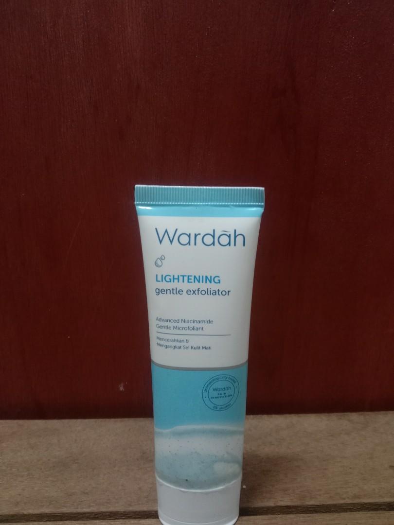 Wardah scrub, Beauty & Personal Care, Face, Face Care on Carousell