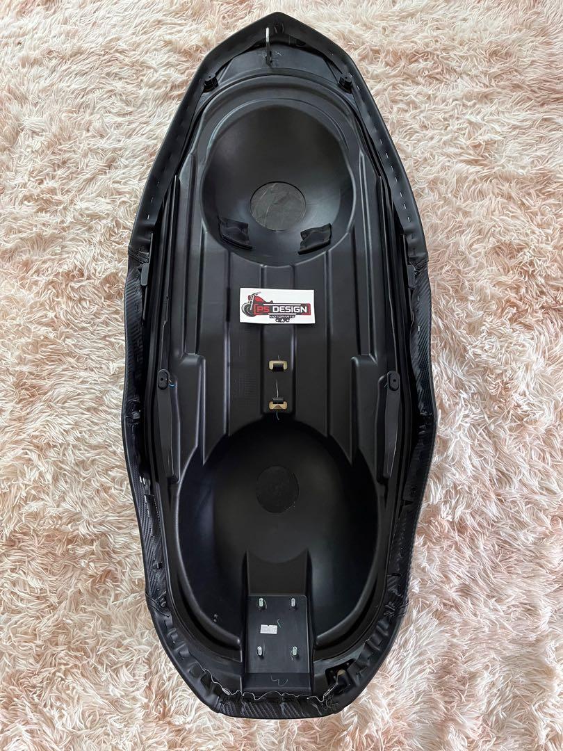 Yamaha Xmax custom sports seat, Motorcycles, Motorcycle Accessories on ...