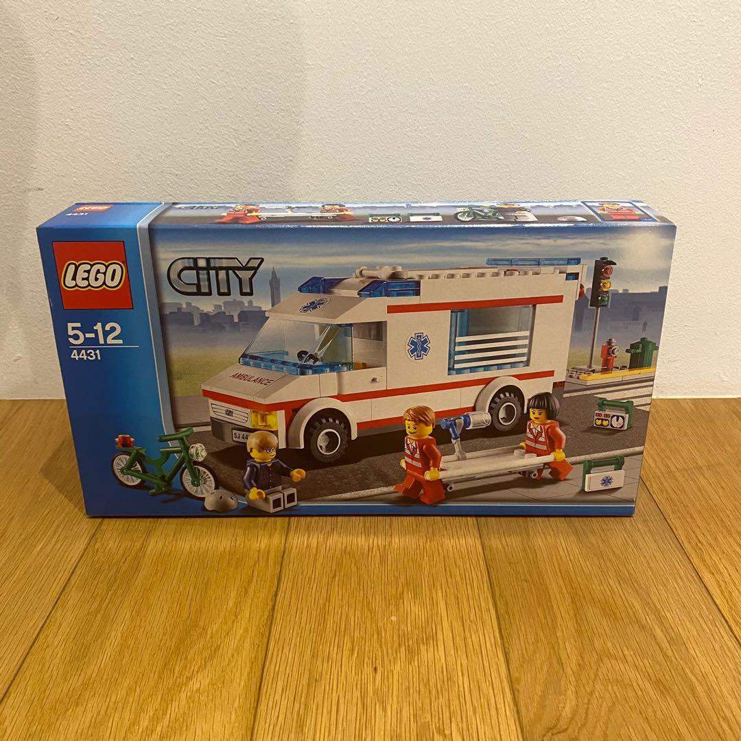 (4 sets) MISB Lego City Hospital Theme - 4429 4431 60204 60330 ...