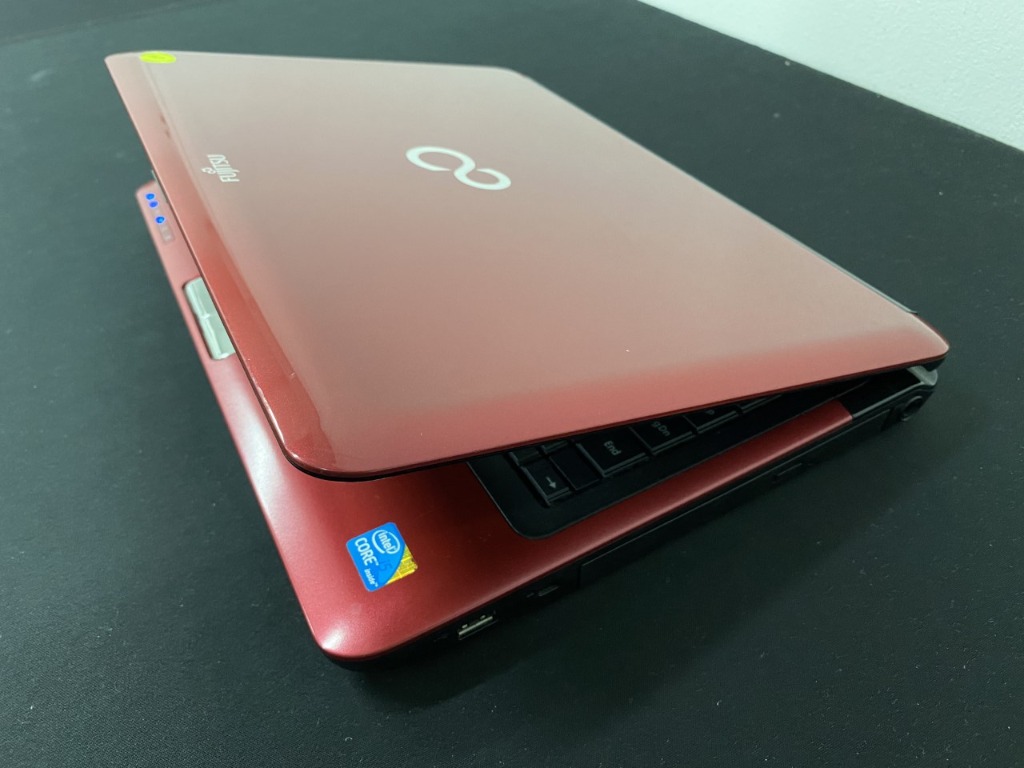 Fujitsu i5 Gaming/Work/Entertainment Laptop + MS Office + NEW BATTERY ...