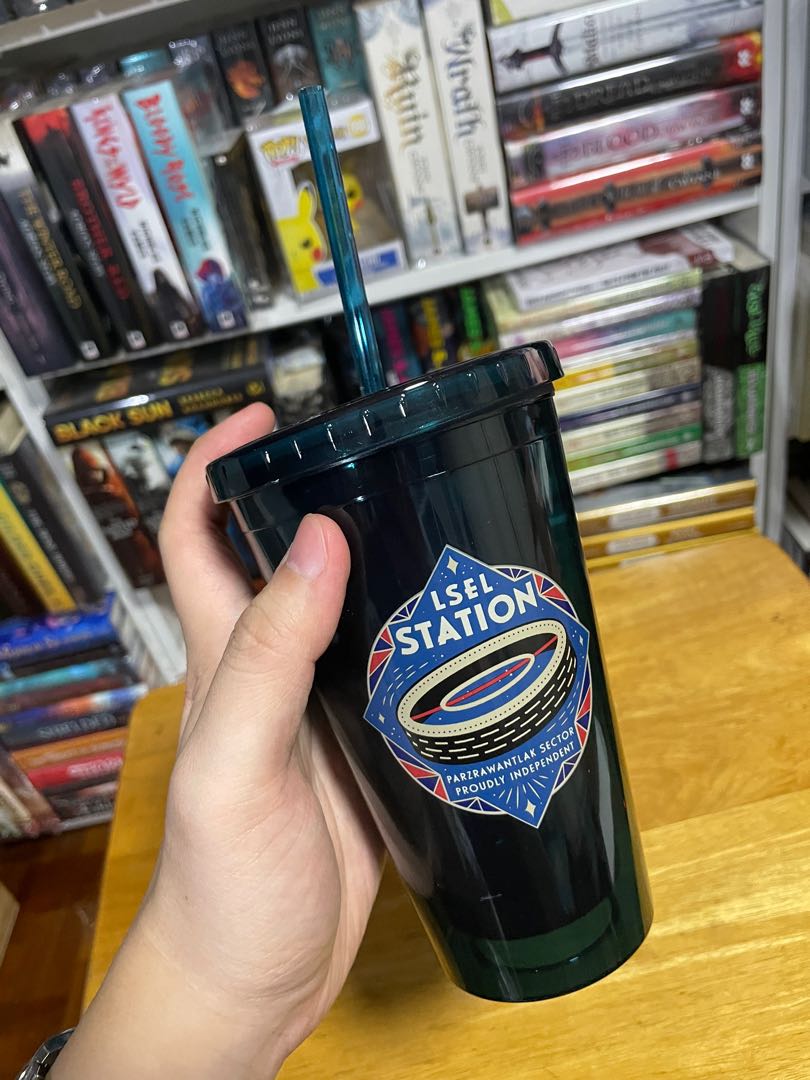 Illumicrate LSEL Station Tumbler, Hobbies & Toys, Books & Magazines ...