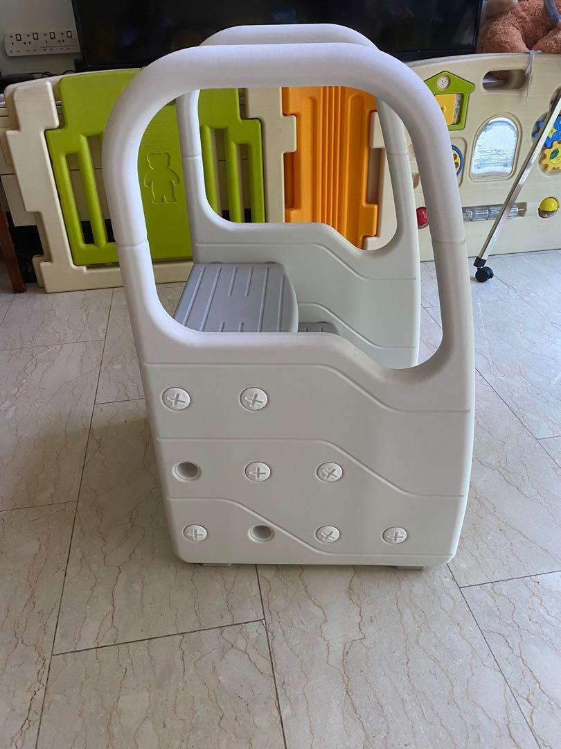 Kid Safety Step Stool with Handle, Babies & Kids, Baby Nursery & Kids ...