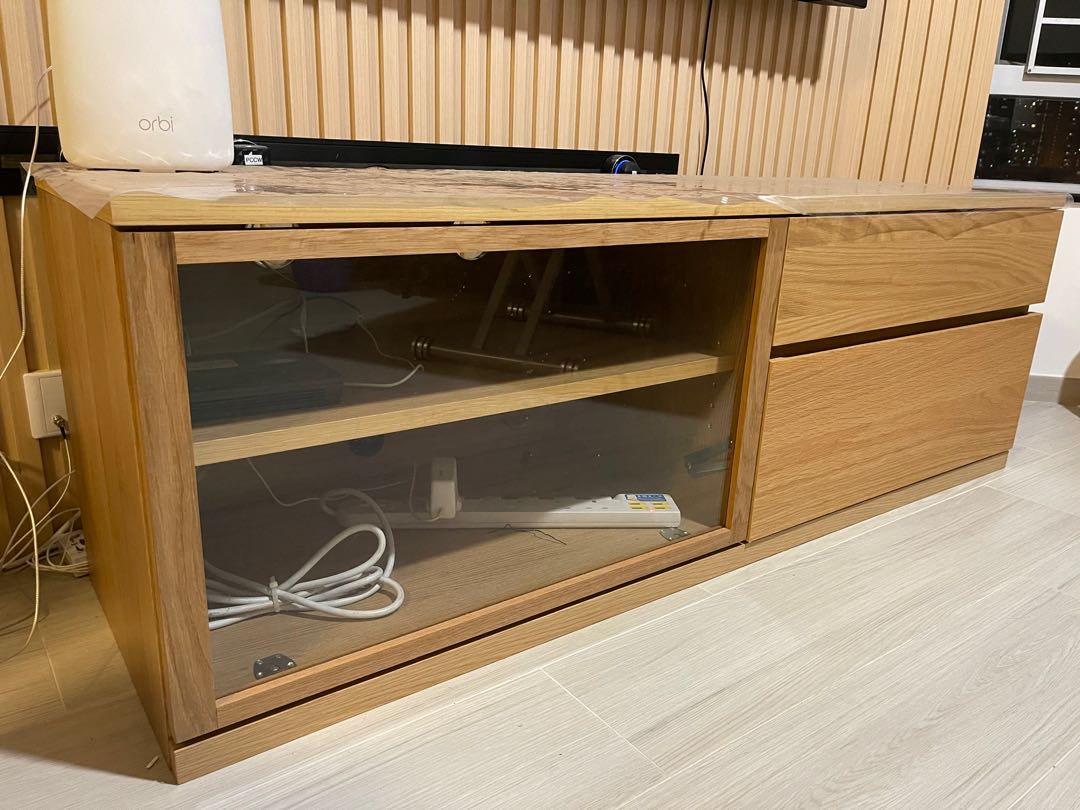MUJI Oak Wood AV Rack, 傢俬＆家居, 傢俬, 書櫃、櫃子及架 - Carousell