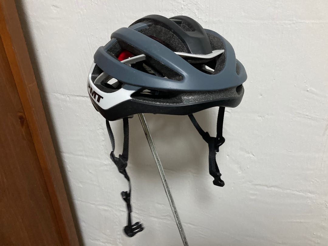 PMT Hayes Helmet, Sports Equipment, Bicycles & Parts, Parts ...