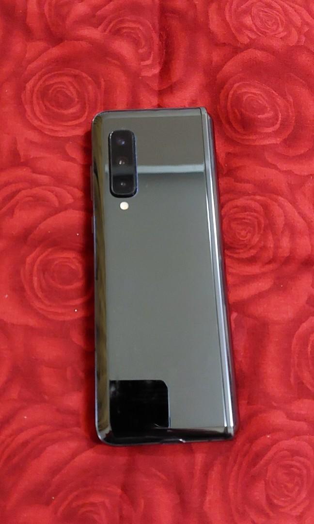 Samsung Galaxy Z Fold 1 Seri Pertama Minus Batangan, Telepon Seluler ...