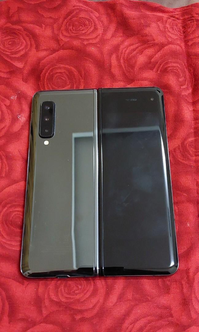 Samsung Galaxy Z Fold 1 Seri Pertama Minus Batangan, Telepon Seluler ...