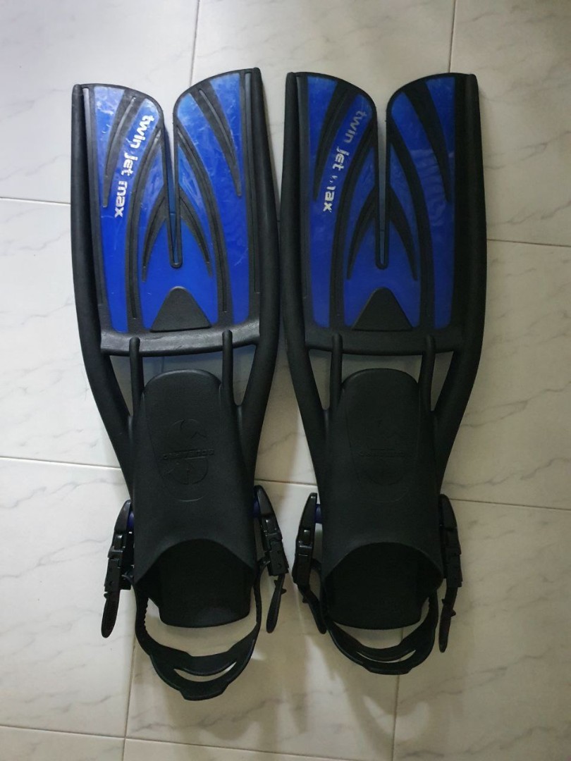 Scuba pro twin jet max fins, Sports Equipment, Other Sports Equipment ...