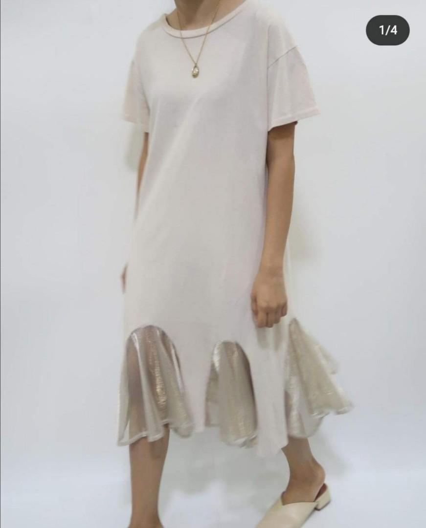 Unique White Dress, Women's Fashion, Dresses & Sets, Dresses on Carousell