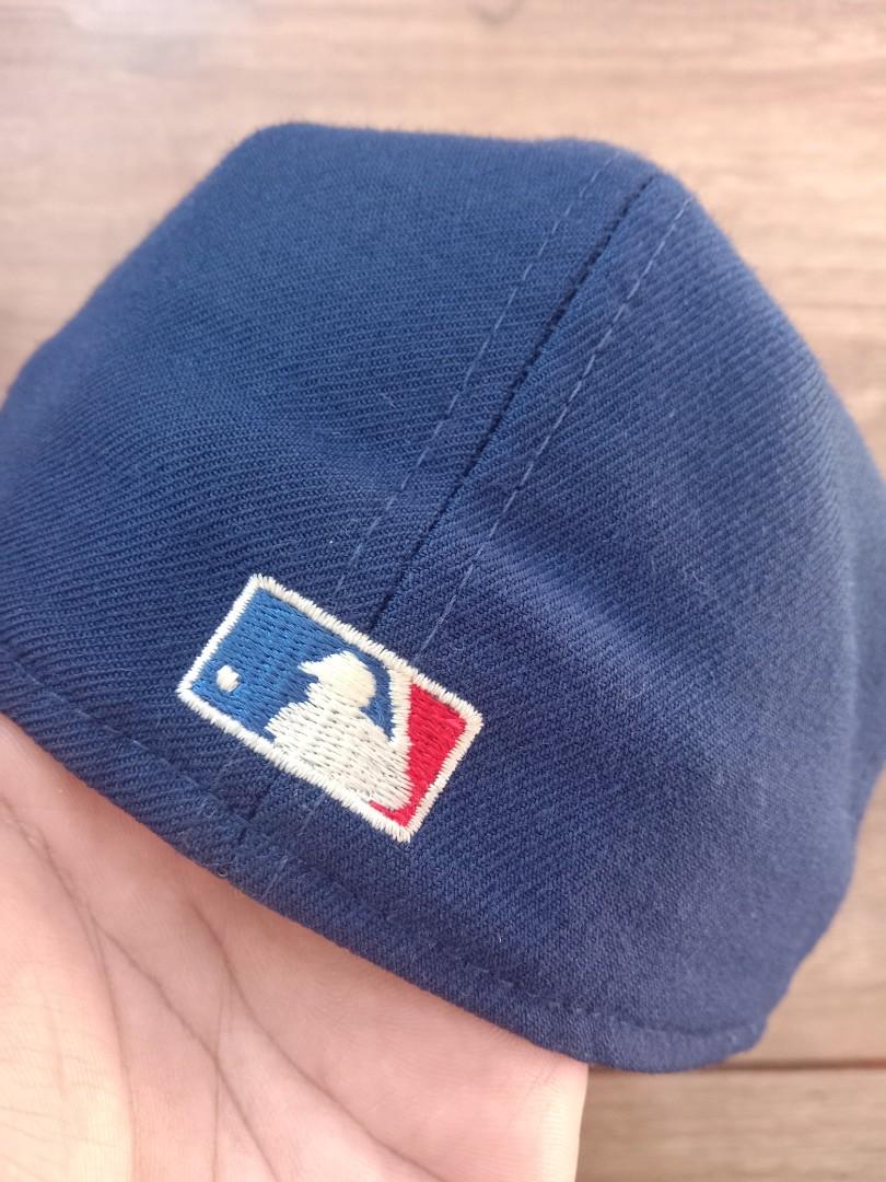 Topi newera lama topi lawas, Fesyen Pria, Aksesoris, Topi di Carousell