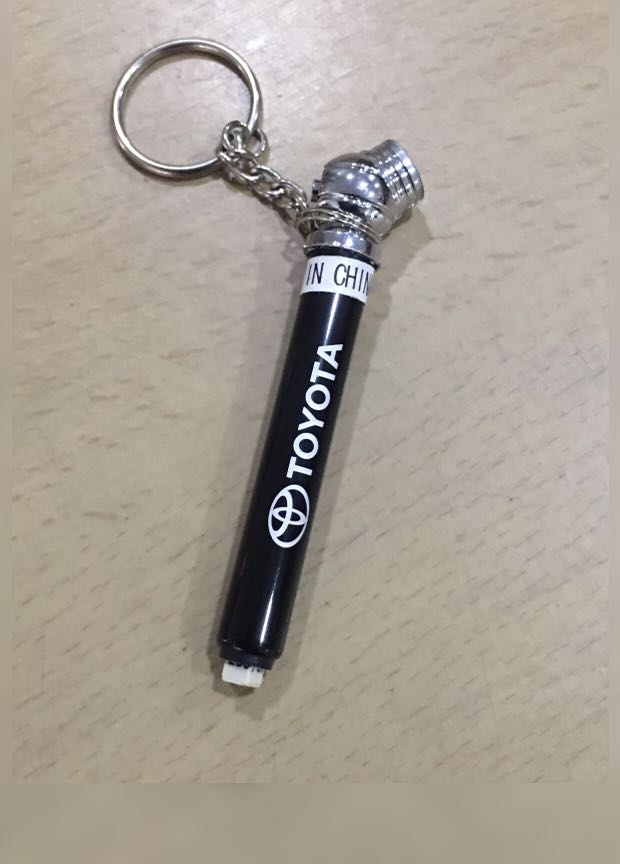 Toyota Keychain Rav4 from US - New, Hobbies & Toys, Memorabilia ...