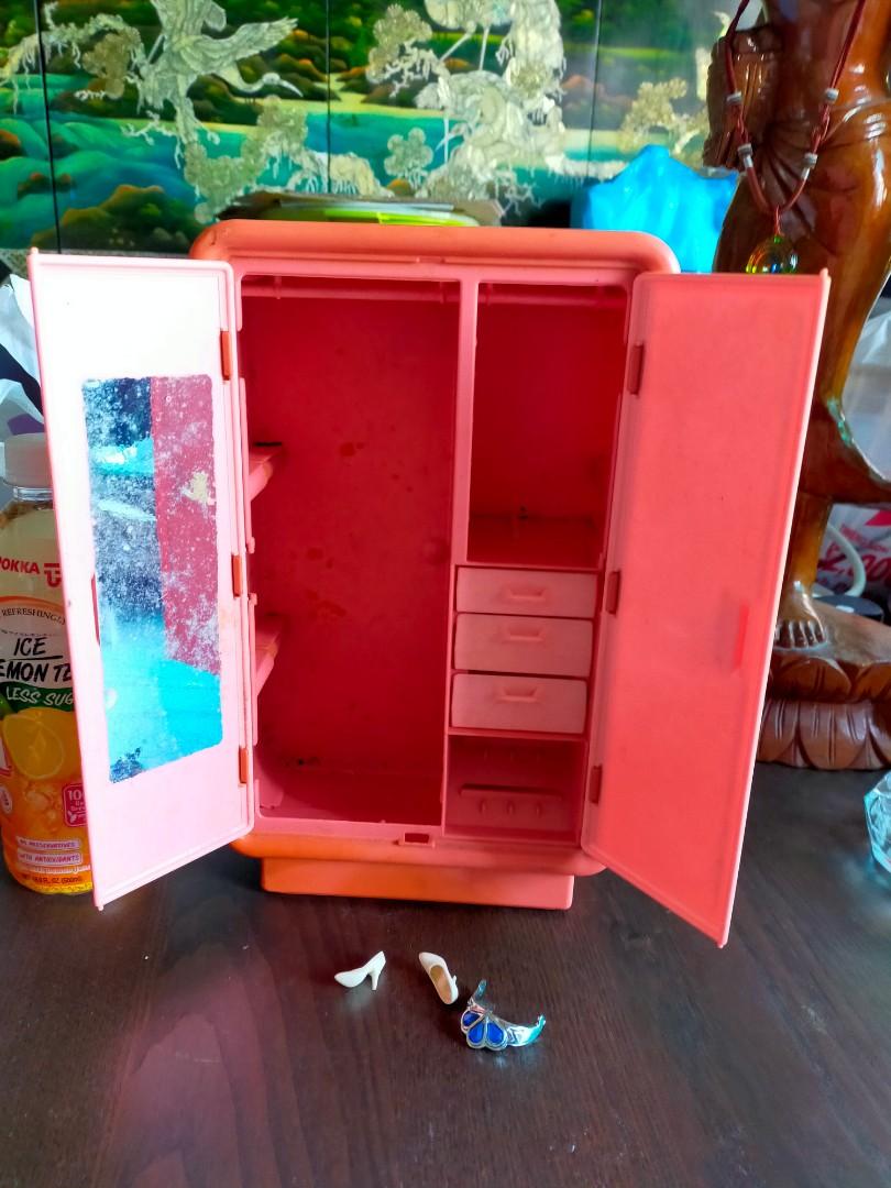 Vintage Barbie cupboard, Hobbies & Toys, Memorabilia & Collectibles ...