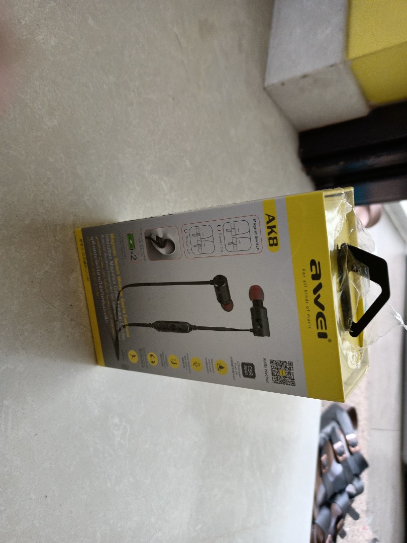 Wireless headphones avei AK8, Audio, Earphones on Carousell