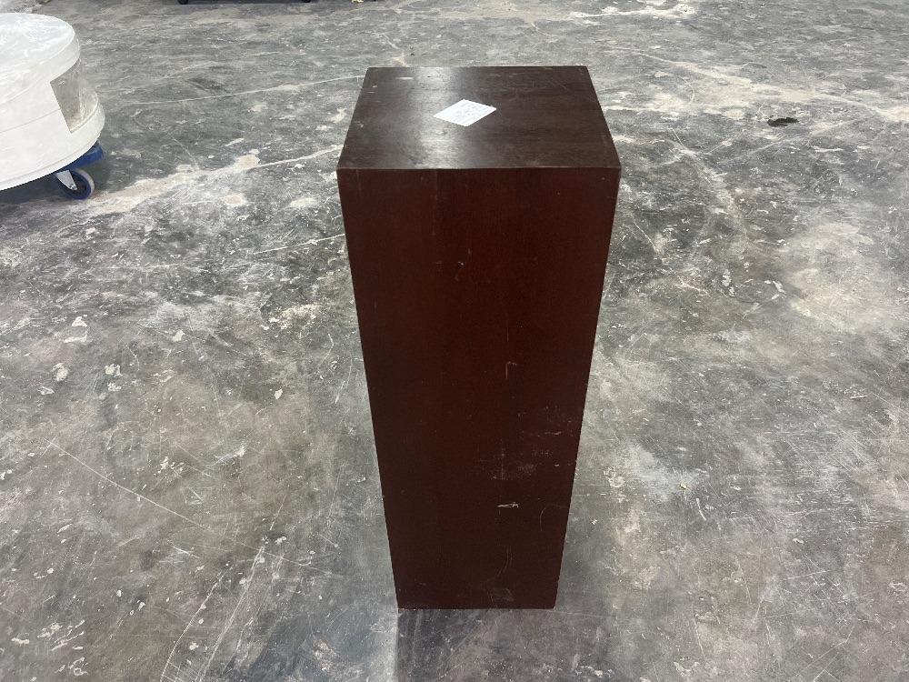 Wooden Plinth for Display / Tiang Kayu untuk Paparan, Furniture & Home ...