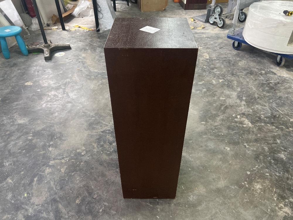 Wooden Plinth for Display / Tiang Kayu untuk Paparan, Furniture & Home ...