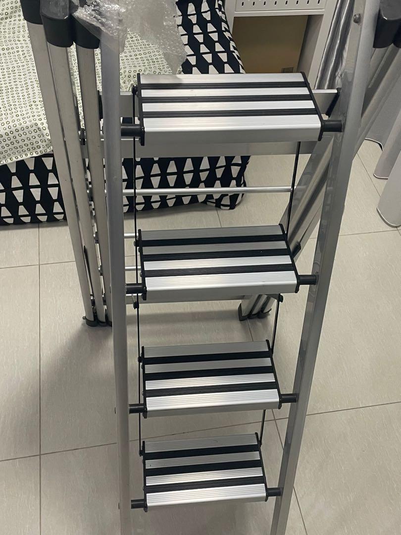 4 step ladder Foldable ladder with cloth hanger, Furniture & Home ...