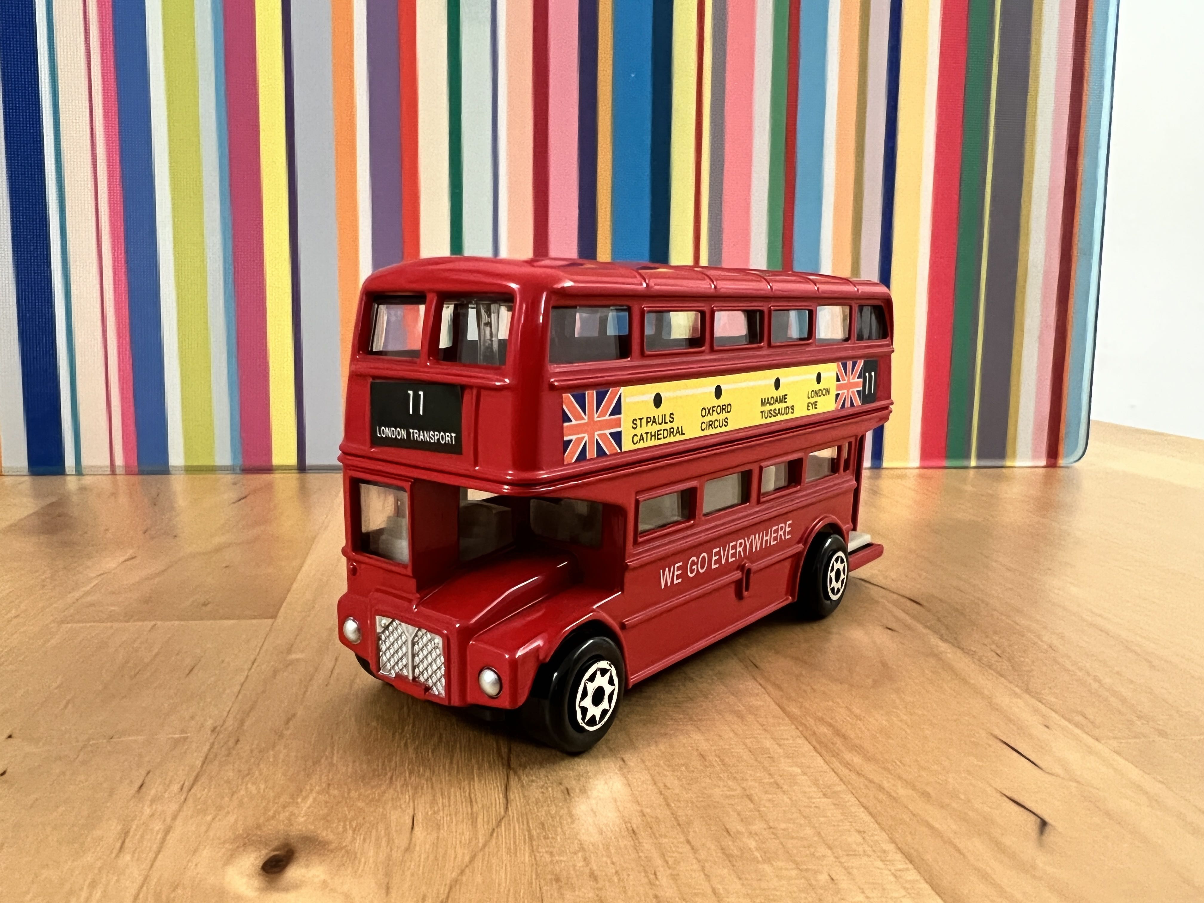 Beautiful London bus die cast model, Hobbies & Toys, Memorabilia ...