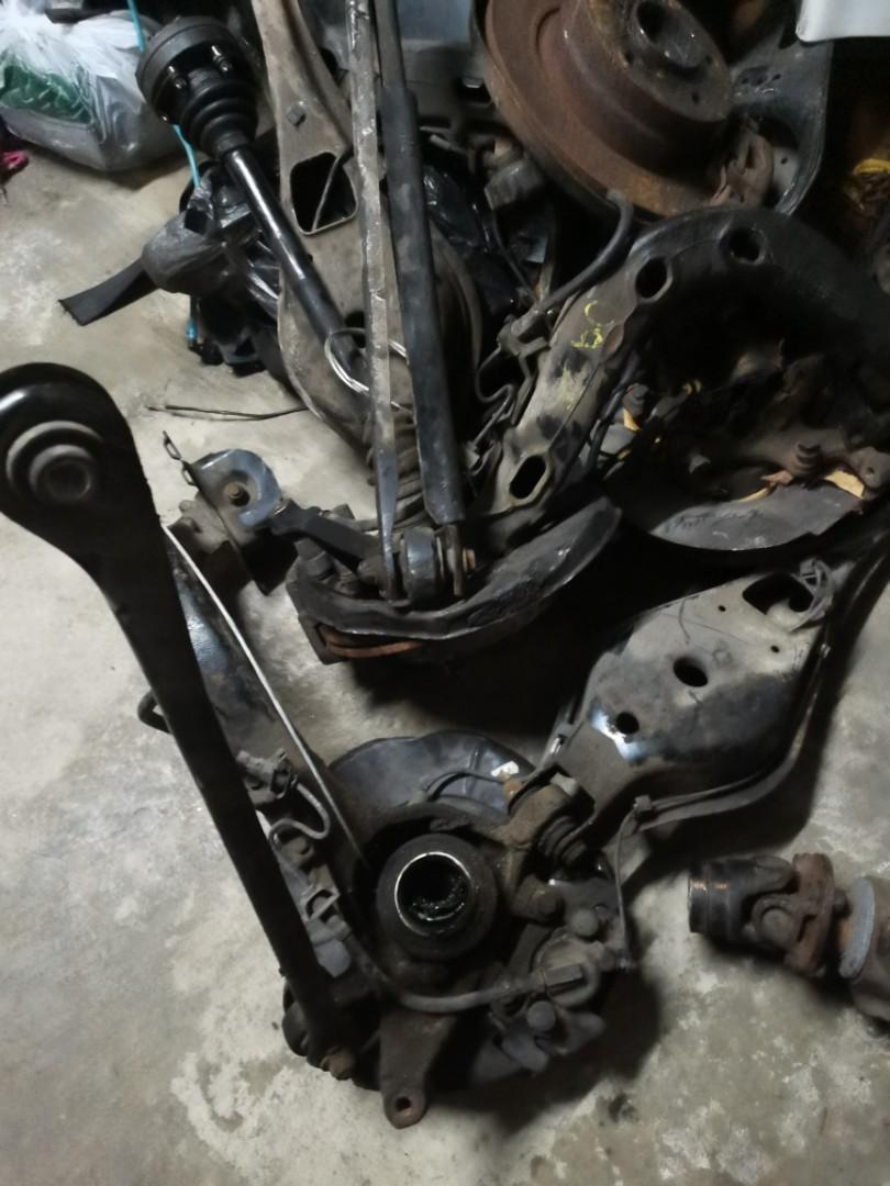 Bmw e36 rear trailling arm, Auto Accessories on Carousell