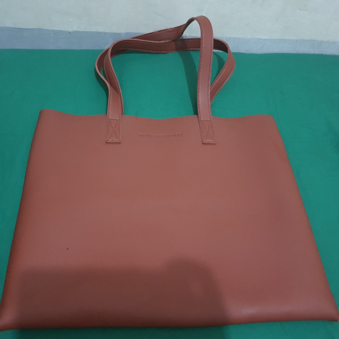 Branded Women s Fashion Bags Wallets Shoulder Bags On Carousell branded-women-s-fashion-bags-wallets-shoulder-bags-on-carousell