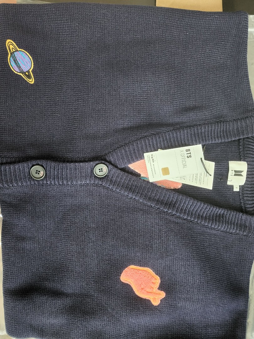 BTS DNA Cardigan (worn by Jin), Hobbies & Toys, Memorabilia ...