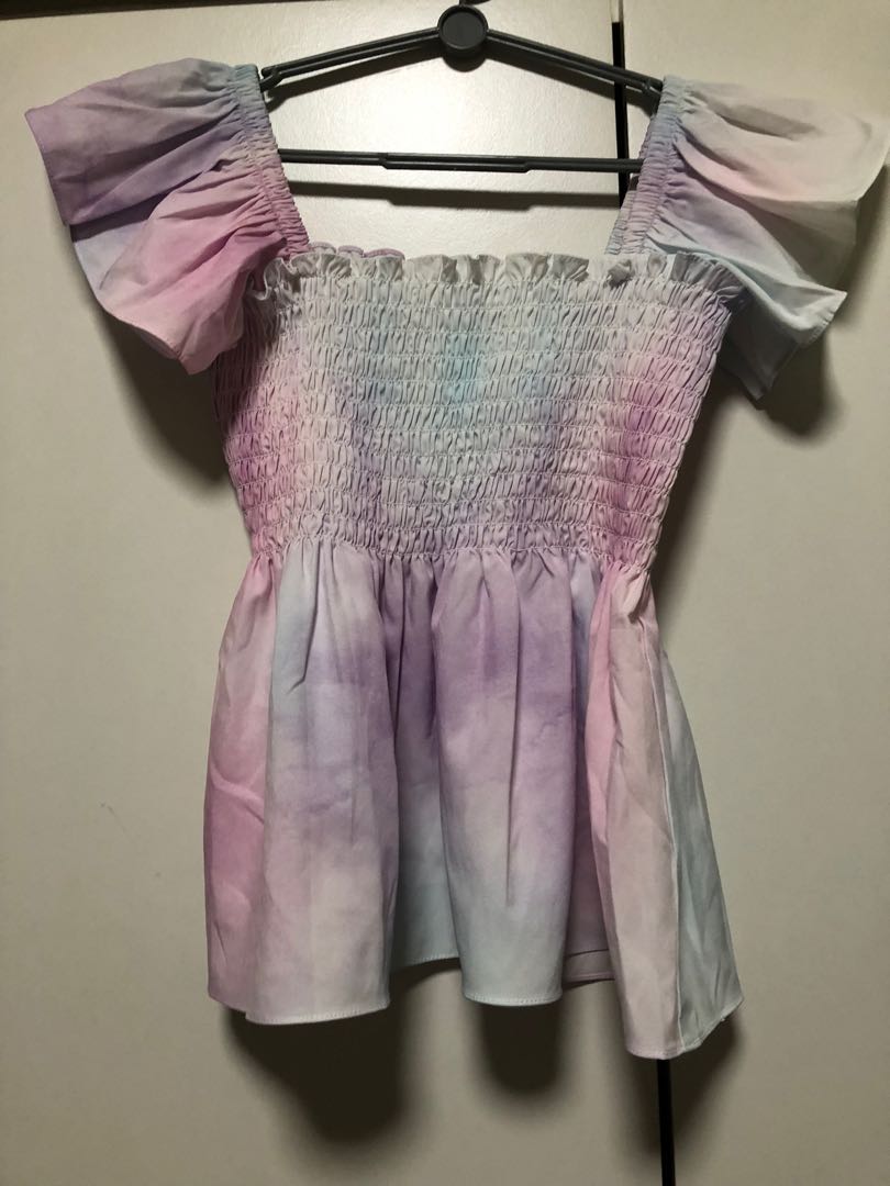 Colourful top, Women's Fashion, Tops, Sleeveless on Carousell