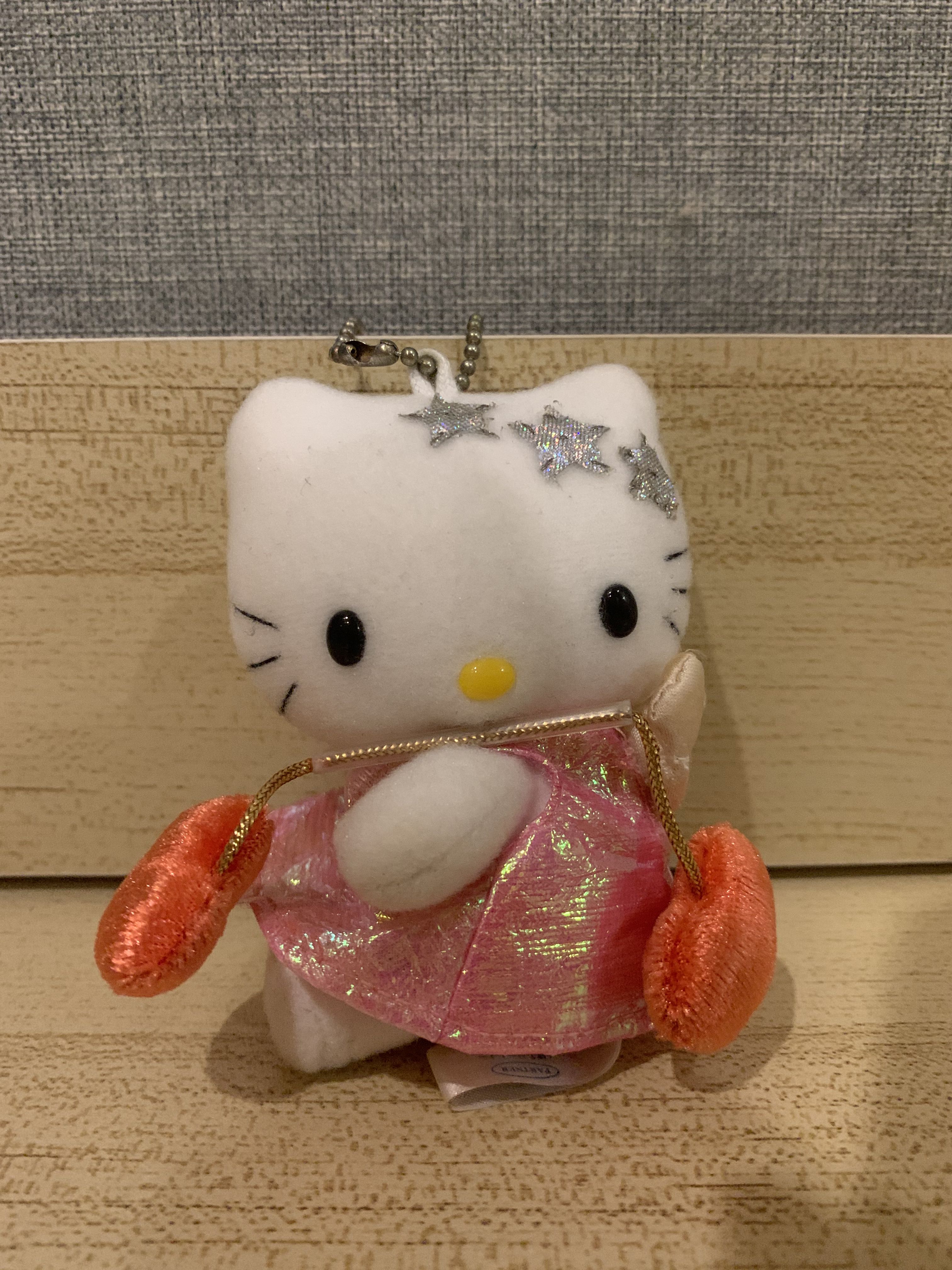 2000 Hello Kitty Libra Zodiac Mascot with Chain, Hobbies & Toys, Toys ...