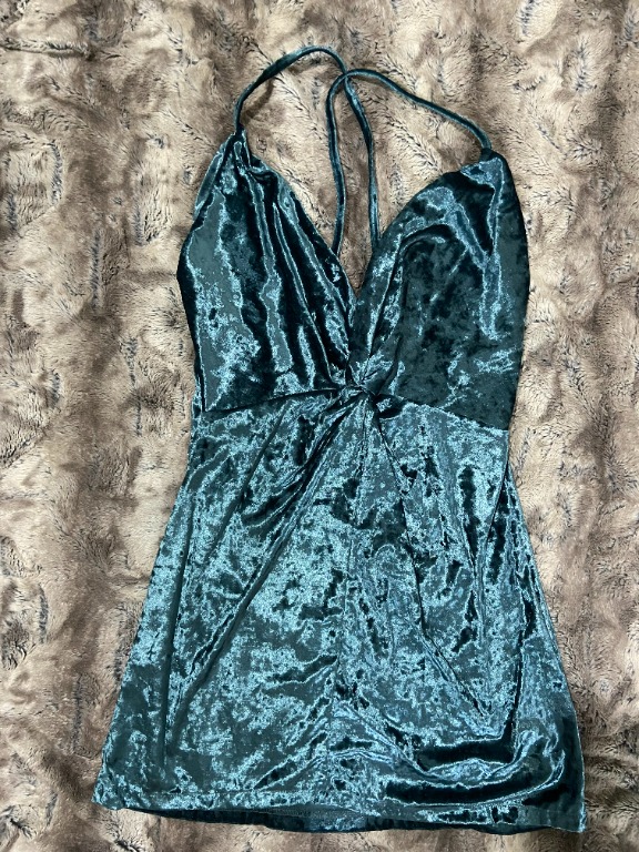 Indefeir Velvet Sexy Dress, Women's Fashion, Dresses & Sets, Dresses on ...