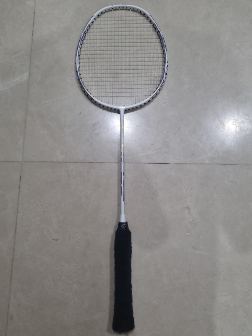 LINING SUPERLITE MAX 9 Badminton racket, Sports Equipment, Sports ...