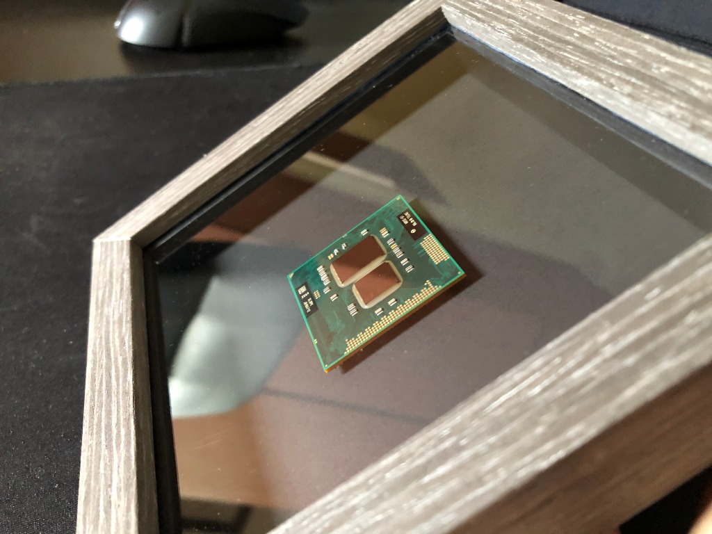 Processor Display Case Wall Decor With Stand, Computers & Tech, Parts ...