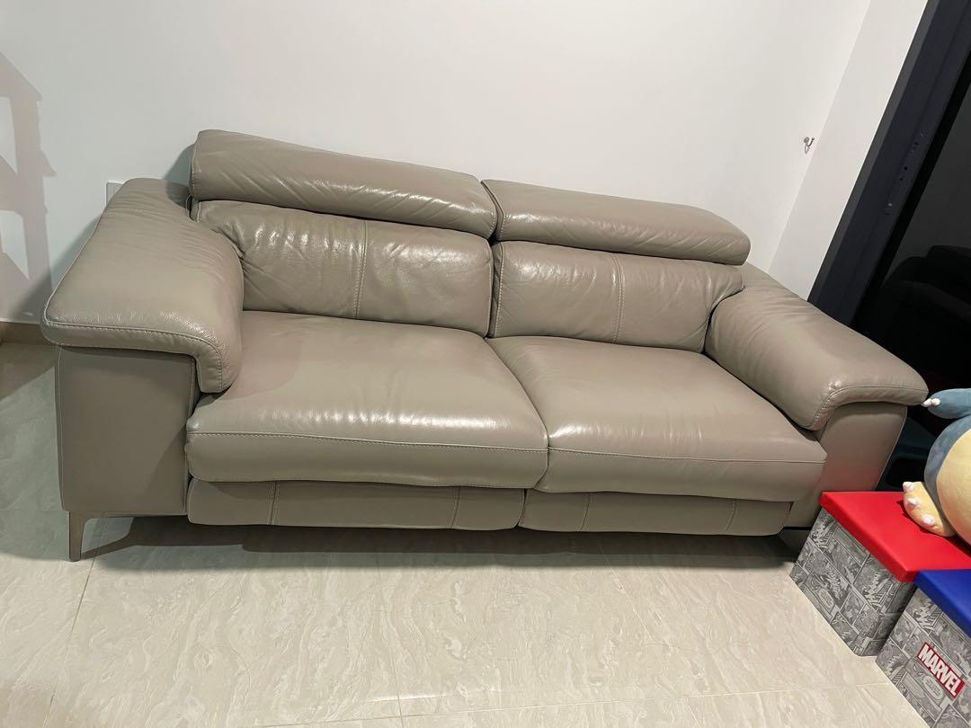 HTL Recliner sofa (HomesToLife), Furniture & Home Living, Furniture ...
