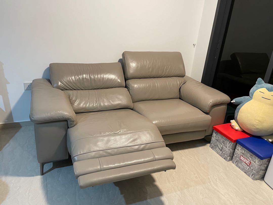 HTL Recliner sofa (HomesToLife), Furniture & Home Living, Furniture ...
