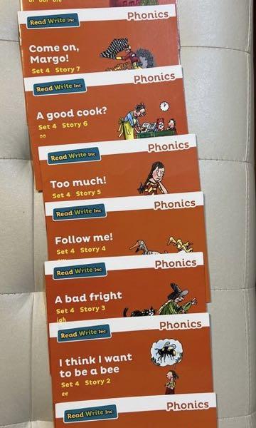 RWI phonics set 4 story 1-8, 興趣及遊戲, 書本 & 文具, 小朋友書 - Carousell