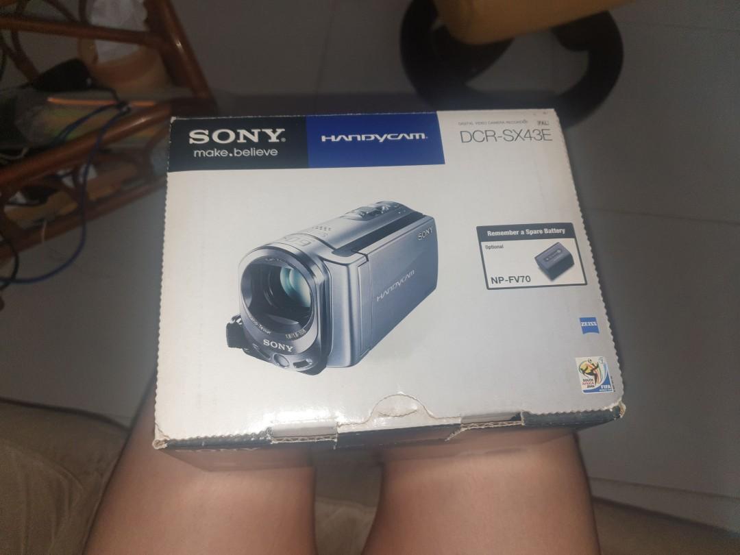 Sony DCR-SX43E camcorder, Photography, Video Cameras on Carousell