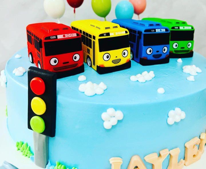 Tayo the little bus cake, Food & Drinks, Homemade Bakes on Carousell
