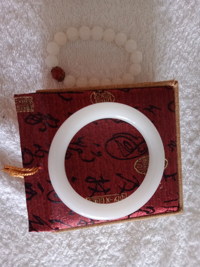 Xinjiang jade/nephrite, Women's Fashion, Jewelry & Organisers ...
