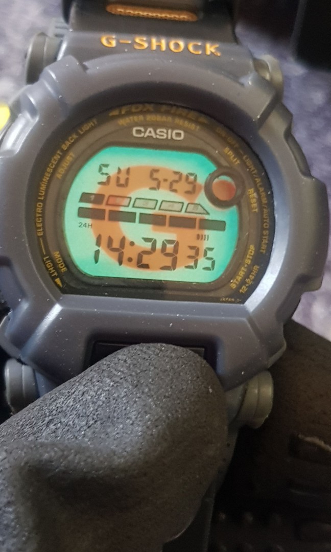 Casio G-Shock DW002, Men's Fashion, Watches & Accessories, Watches on Carousell