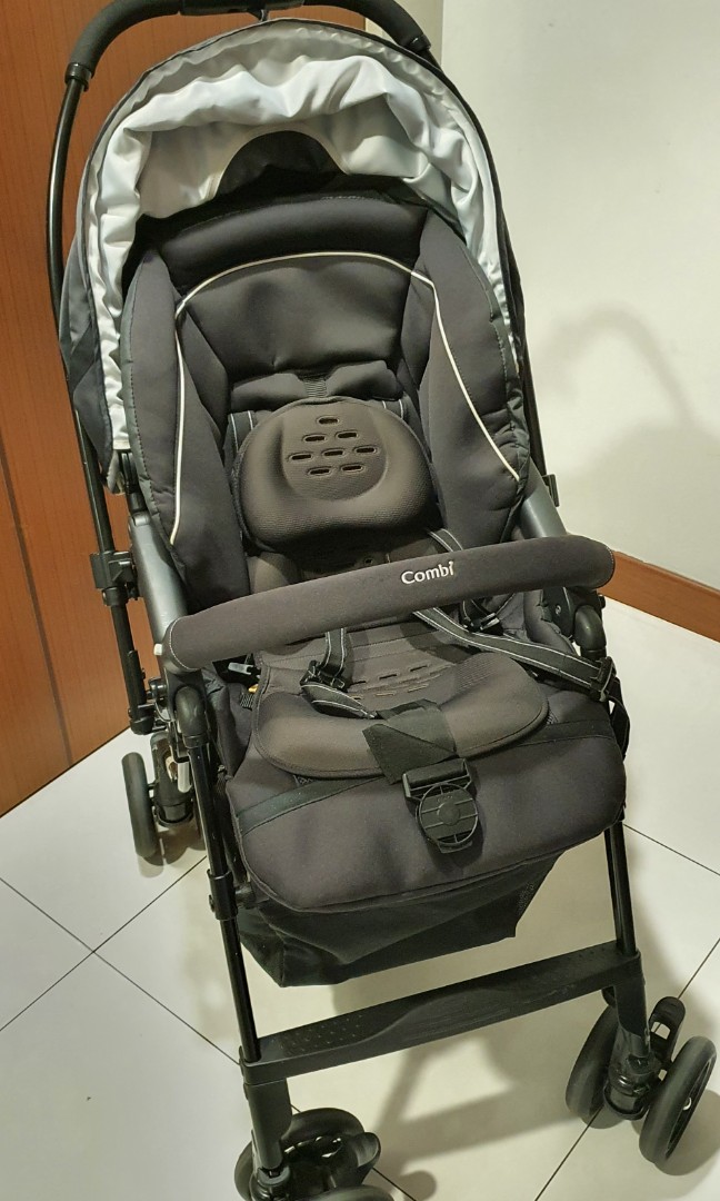 Combi Lightweight Stroller/Pram, Babies & Kids, Going Out, Strollers on ...