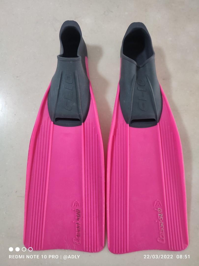 Cressi-Sub Rondine Clio Fins, Sports Equipment, Other Sports Equipment ...