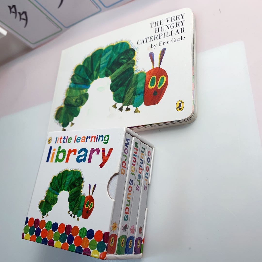 Eric Carle THE VERY HUNGRY CATERPILLAR, 興趣及遊戲, 書本 & 文具, 小朋友書 - Carousell