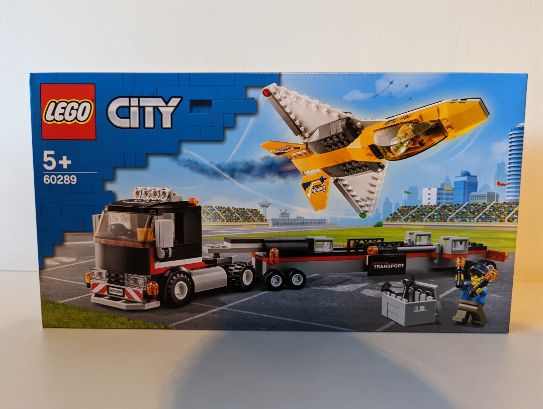LEGO 60289 City Airshow jet transpoter, Hobbies & Toys, Toys & Games on ...