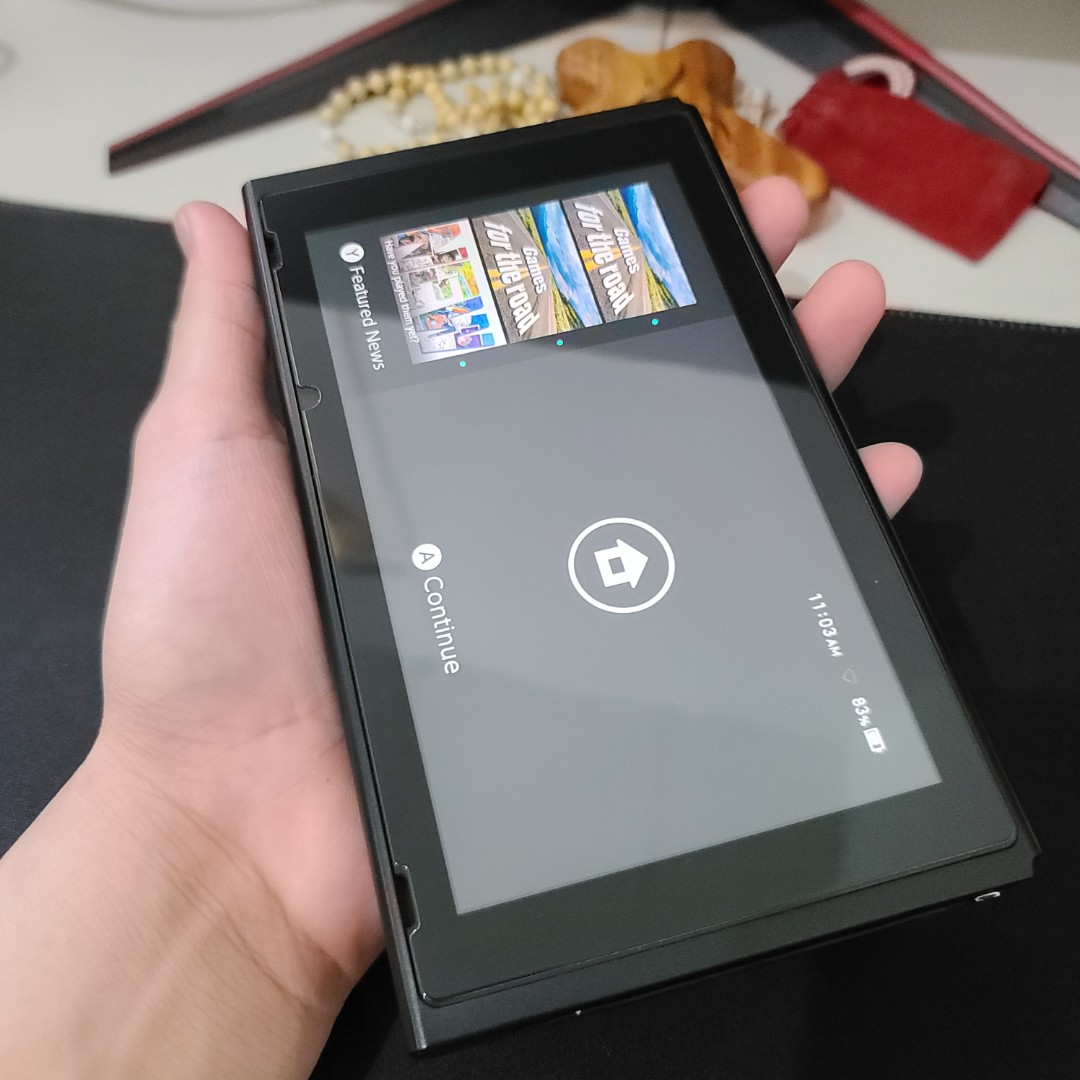 Nintendo Switch Let's Go Pikachu Tablet, Video Gaming, Video Game ...