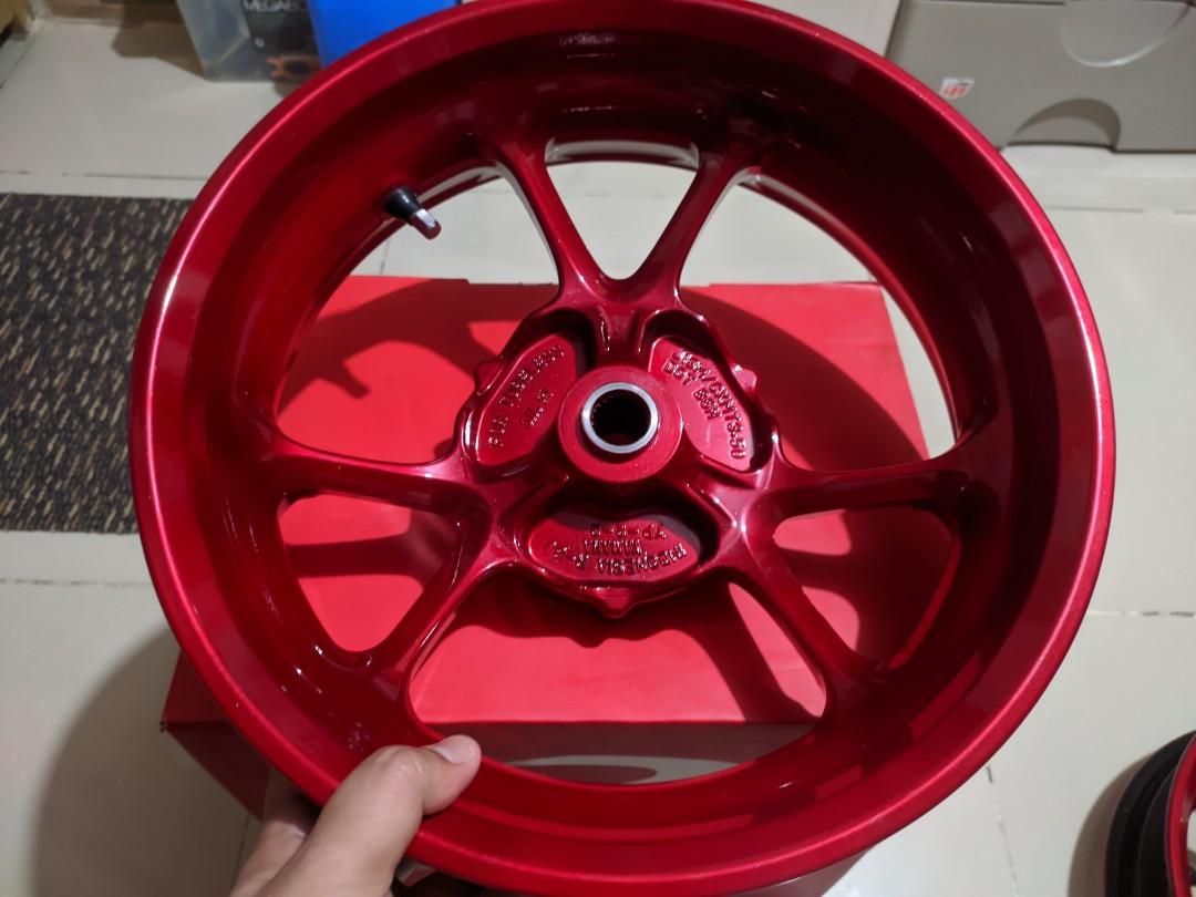 NMAX V2/2.1 STOCK MAGS CANDY RED, Motorbikes, Motorbike Parts ...