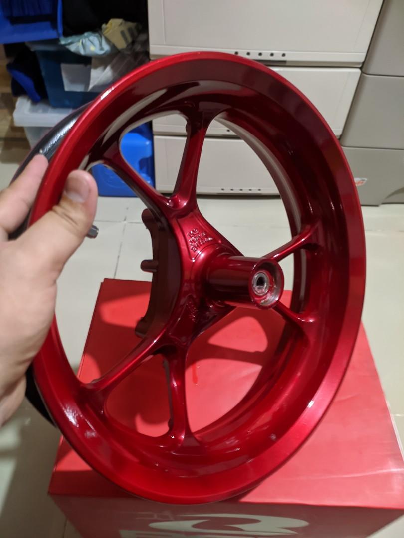 NMAX V2/2.1 STOCK MAGS CANDY RED, Motorbikes, Motorbike Parts ...
